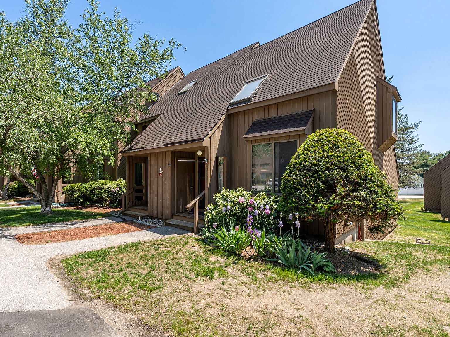 16 Templeton Court, Merrimack, NH 03054 | Zillow