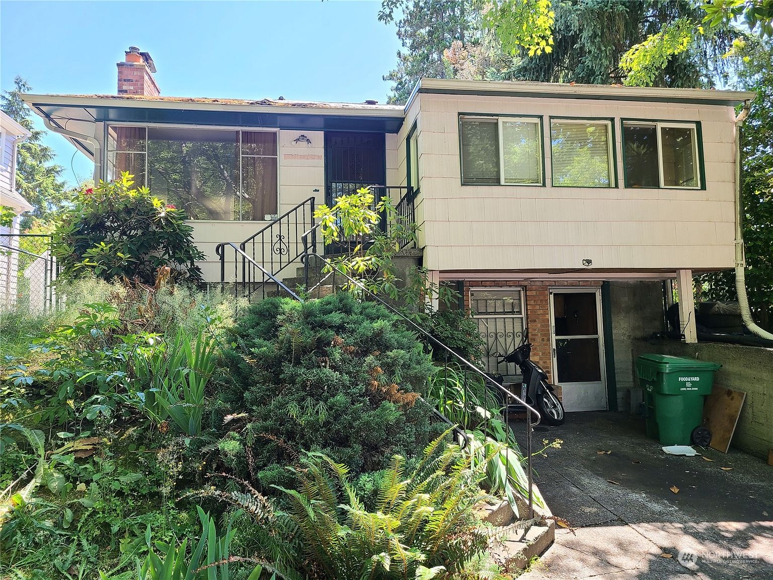 3011 E Cherry Street, Seattle, WA 98122 | Zillow
