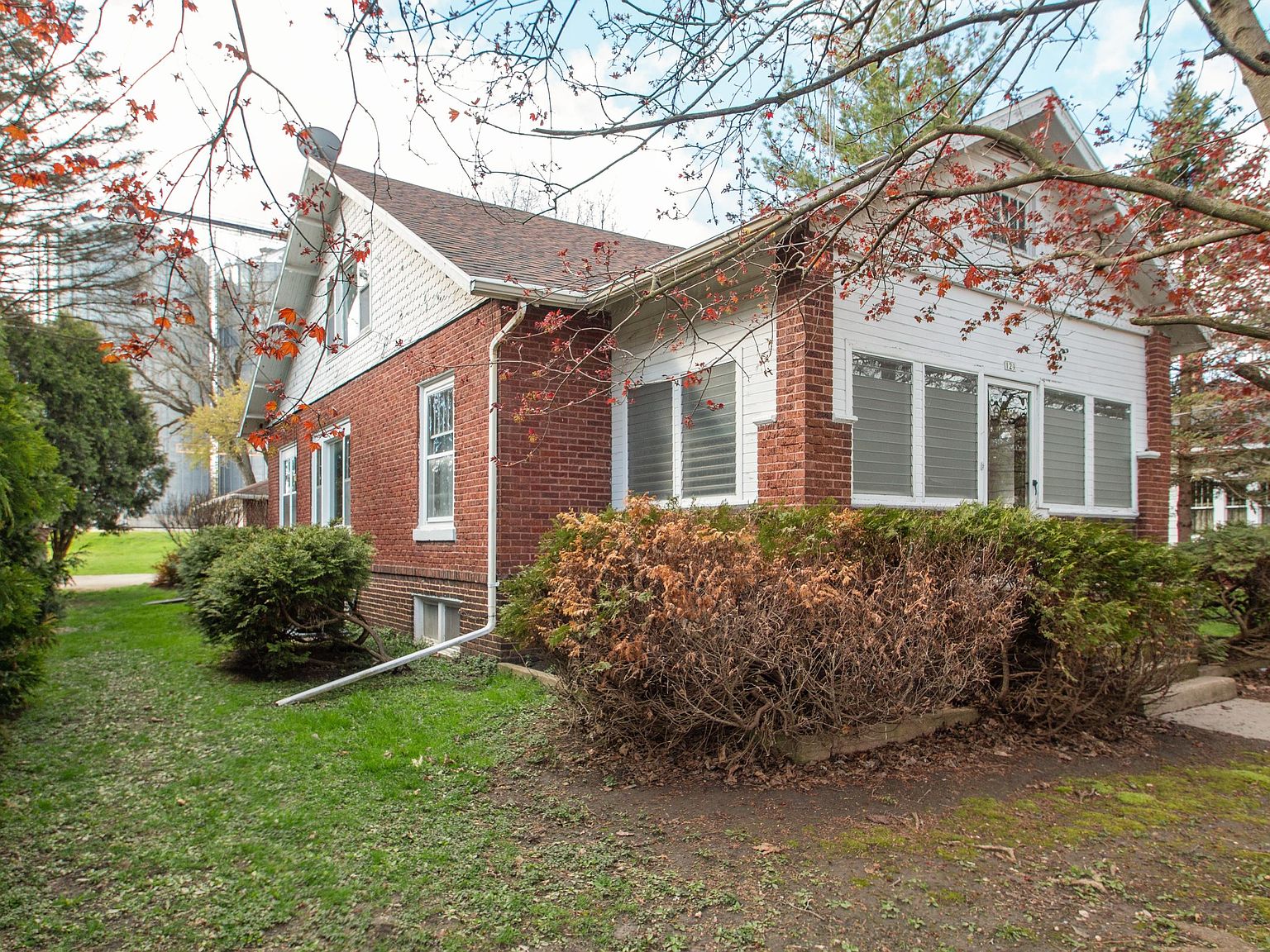 129 Oak St, Darien, WI 53114 | Zillow