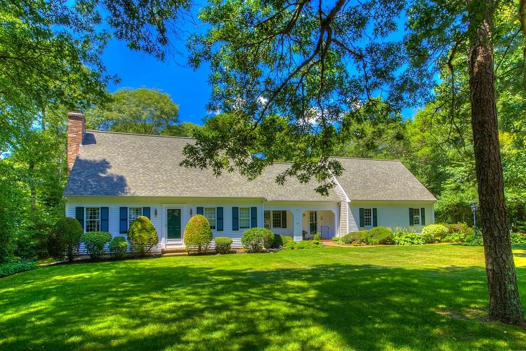 104 Winding Cove Rd, Marstons Mills, MA 02648 | Zillow