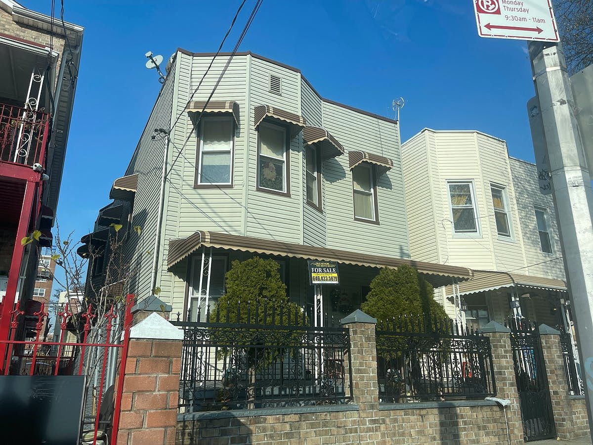 2041 Chatterton Ave, Bronx, NY 10472 | Zillow