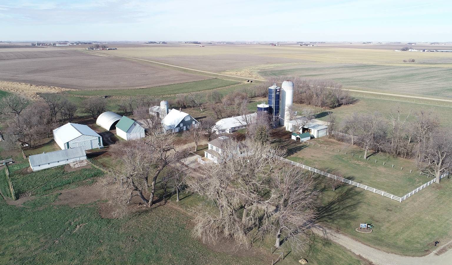 2817 Jackson Ave, Boyden, IA 51234 | MLS #11403451 | Zillow