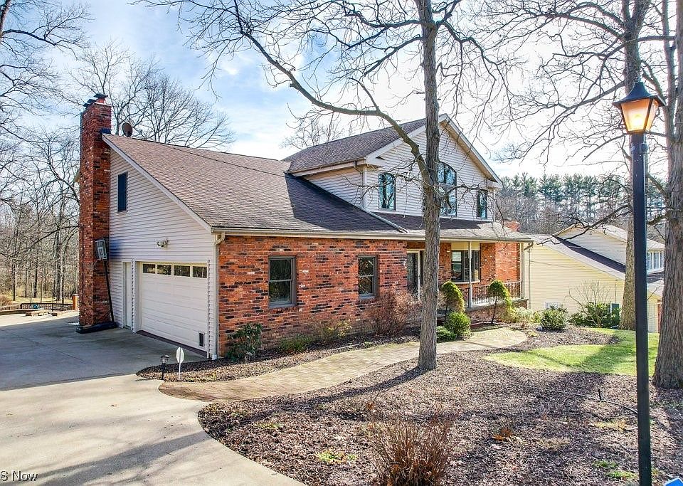 7033 S Boyden Rd, Sagamore Hills, OH 44067 | Zillow
