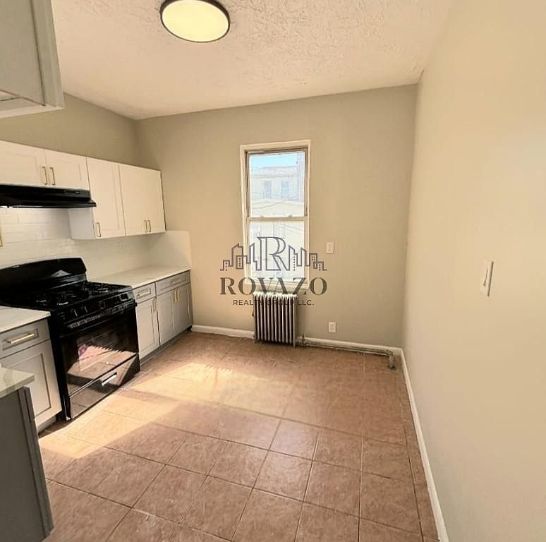 176 Scheerer Ave FLOOR 2, Newark, NJ 07112 | Zillow