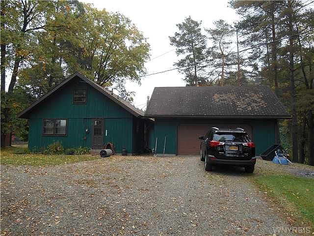 18 Pinecrest Dr, North Java, NY 14113 | Zillow