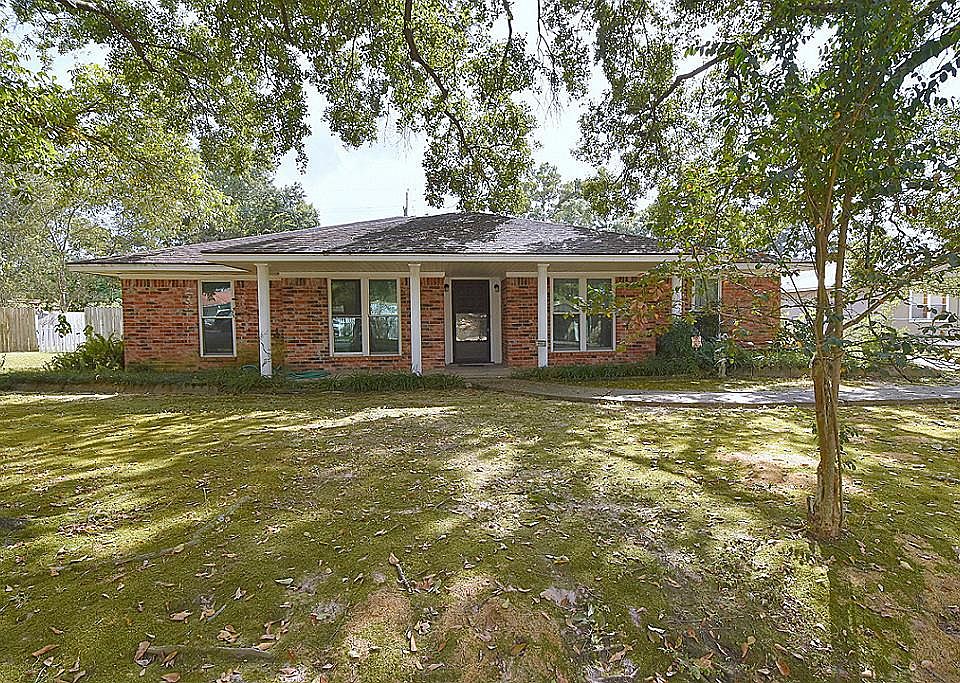 11103 Timber Crest Dr, Houston, TX 77065 | Zillow