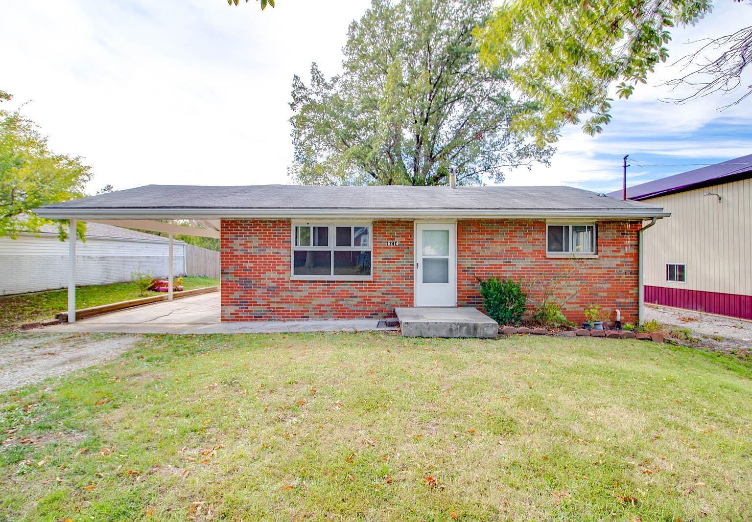 6214 Isabel St, Godfrey, IL 62035 | Zillow