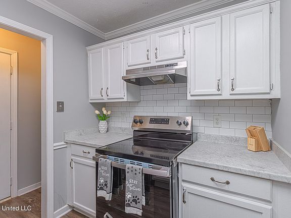 87 Blake Cv, Byram, MS 39272 | Zillow