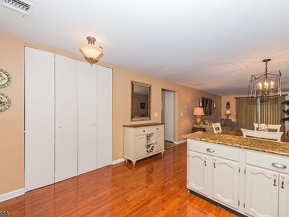 136 Changebridge Rd BLDG B #5, Montville, NJ 07045 | MLS #3973449 | Zillow