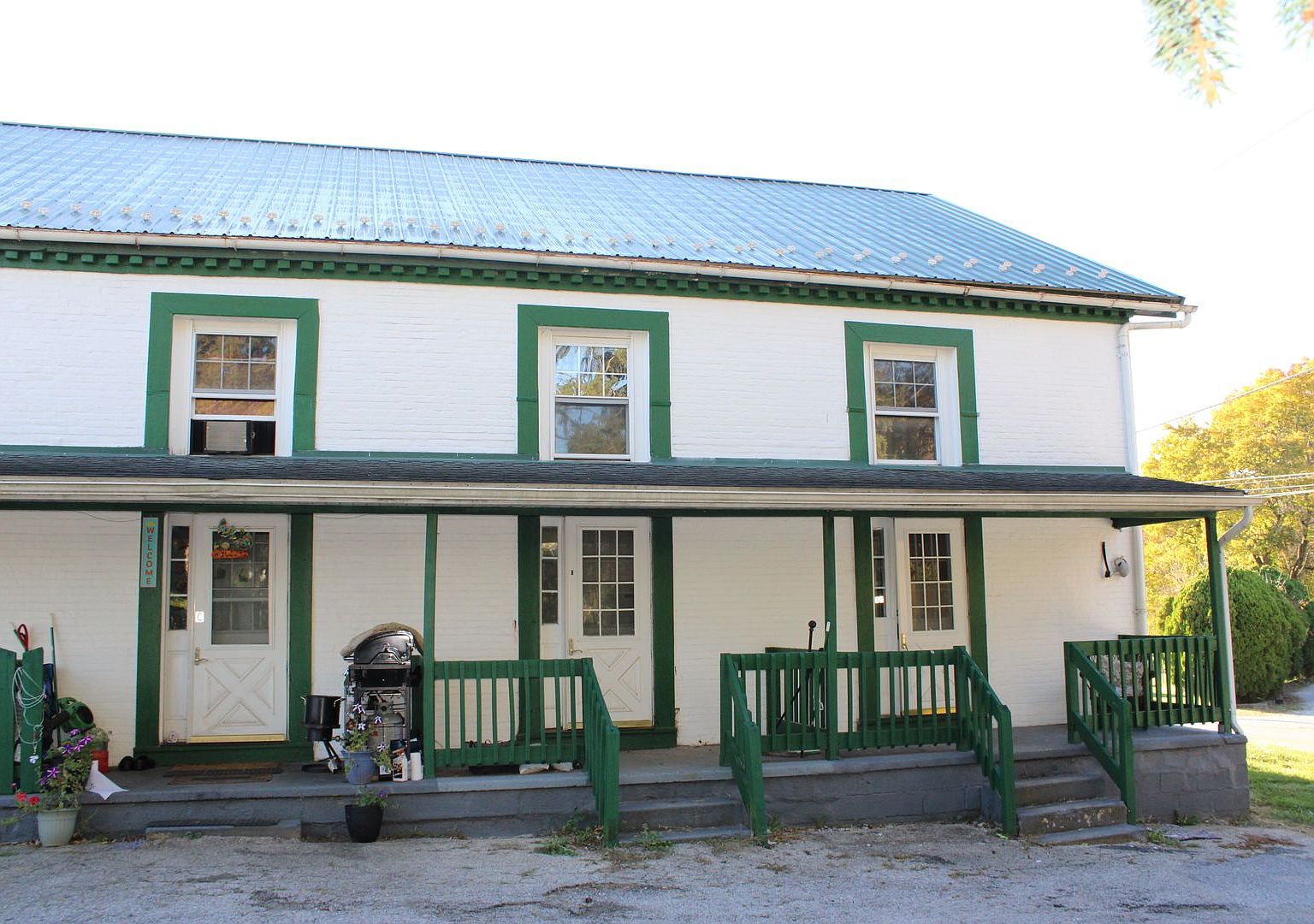 1099B Irishtown Rd, New Oxford, PA 17350 | Zillow