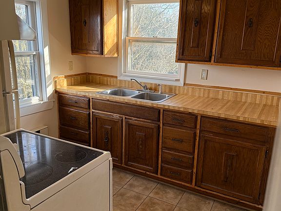 213 W Dover St #B, Easton, MD 21601 | Zillow