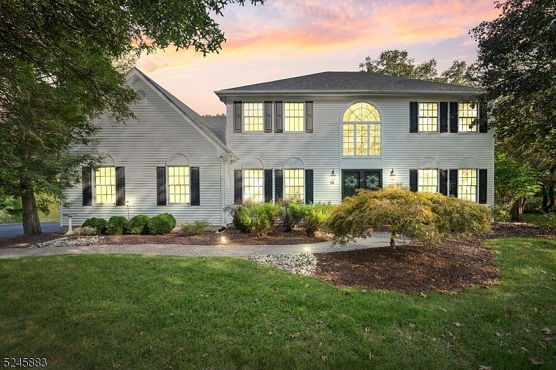 15 Dilts Ln, Hillsborough, NJ 08844 | MLS #3872918 | Zillow