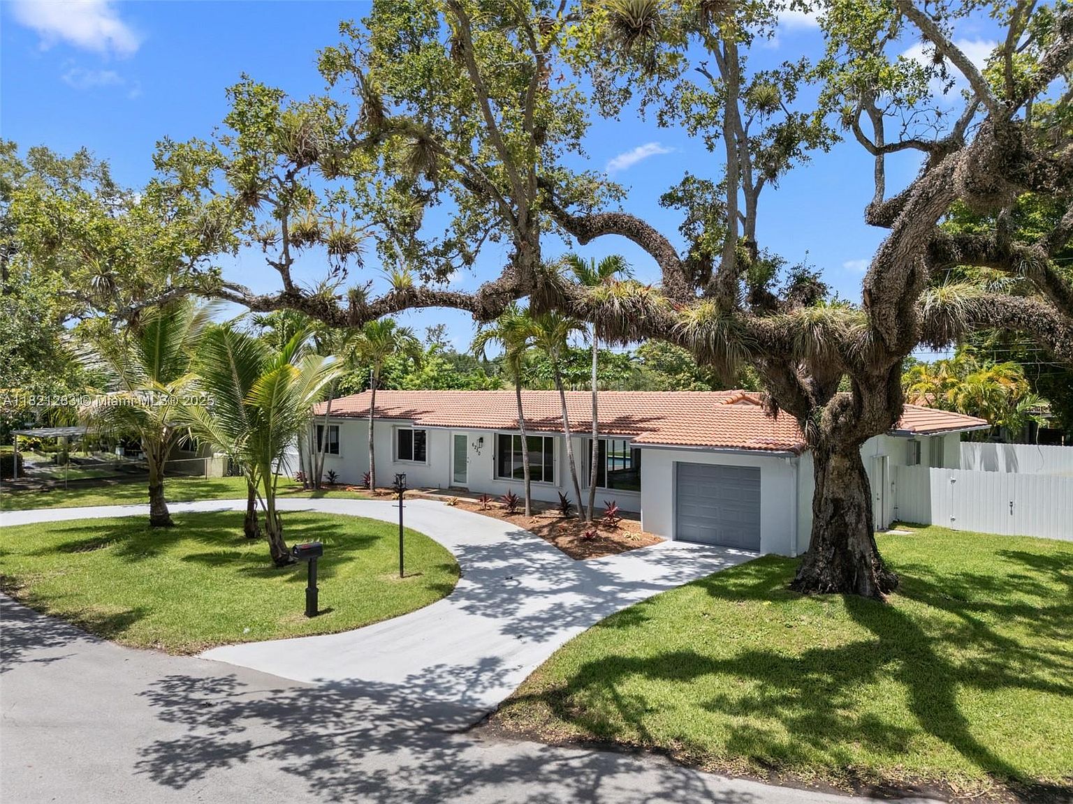 6250 SW 62nd Pl, South Miami, FL 33143 | Zillow
