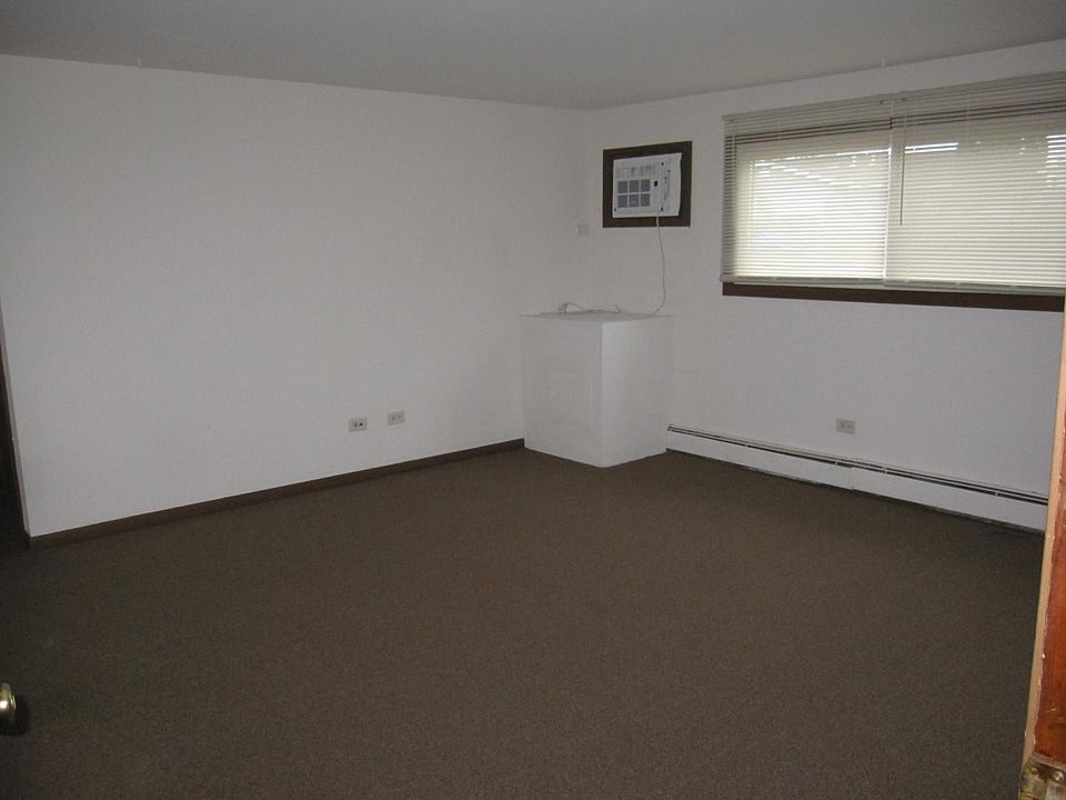 1300 Getzelman Dr APT 1, Elgin, IL 60123 | Zillow