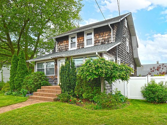 2364 Newbridge Road, Bellmore, NY 11710 | Zillow