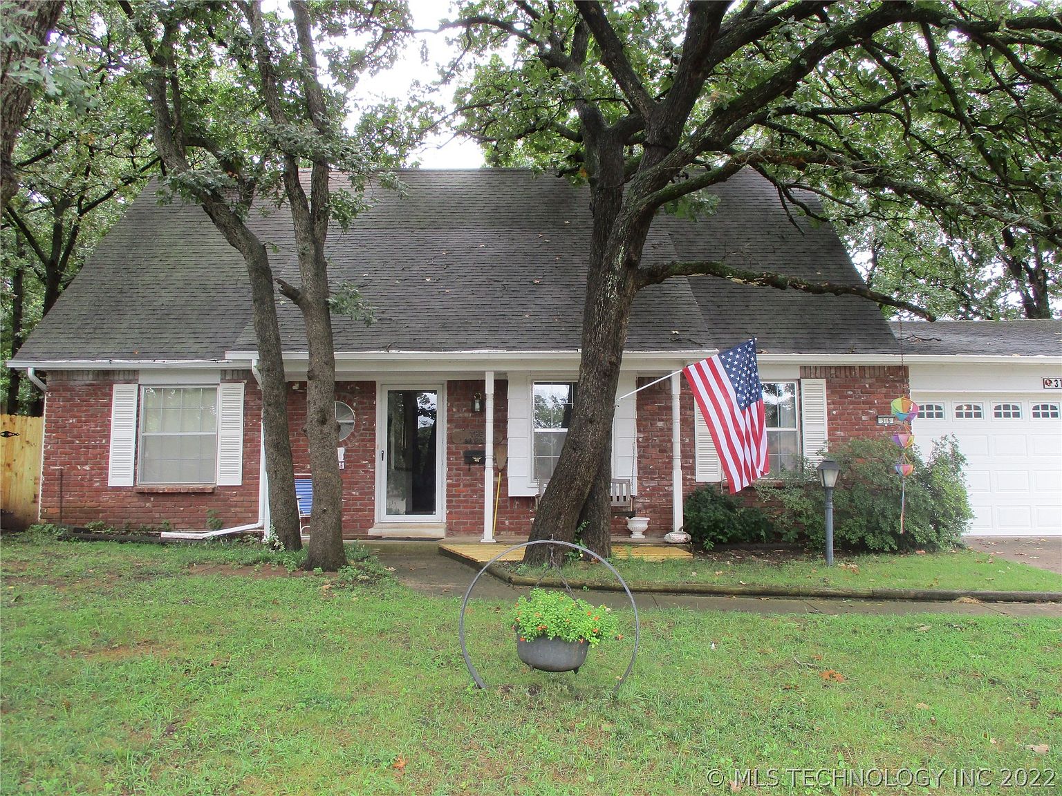 316 Redbud Ct, Sand Springs, OK 74063 | Zillow