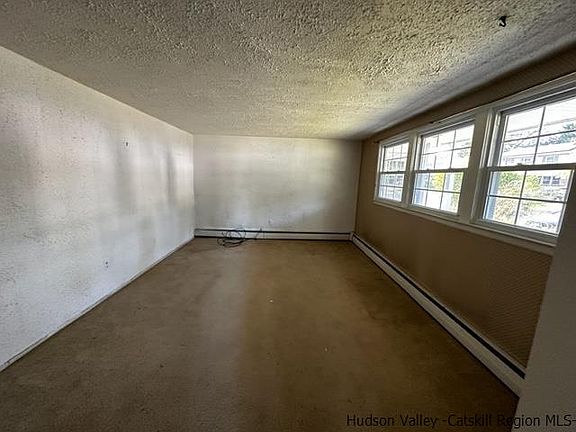 18 Village Dr, Saugerties, NY 12477 | MLS #20231929 | Zillow