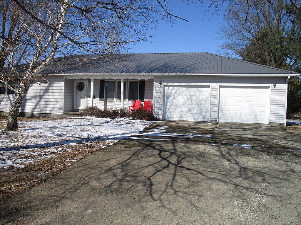 822-225 North Rd, Herrick, IL 62431 | Zillow