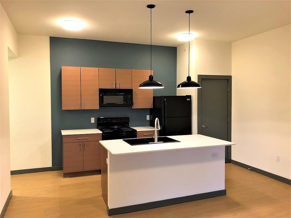 4144 Detonty St #2C, Saint Louis, MO 63110 | Zillow