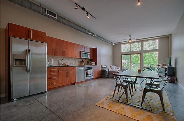 2124 E 6th St UNIT 210, Austin, TX 78702 | Zillow