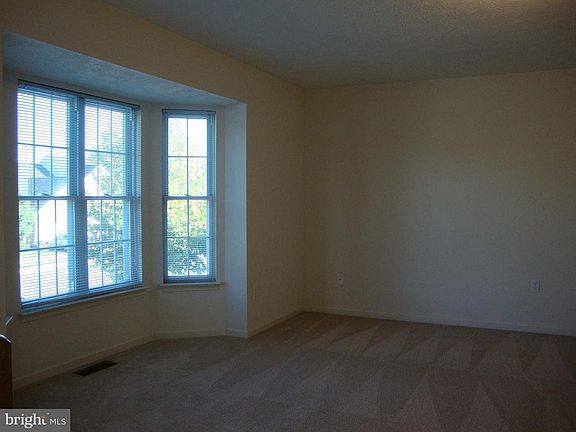 2063 Honeysuckle Ln #2063, Winchester, VA 22601 | Zillow