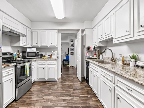 5359 Fredericksburg Rd APT 206, San Antonio, TX 78229 | Zillow