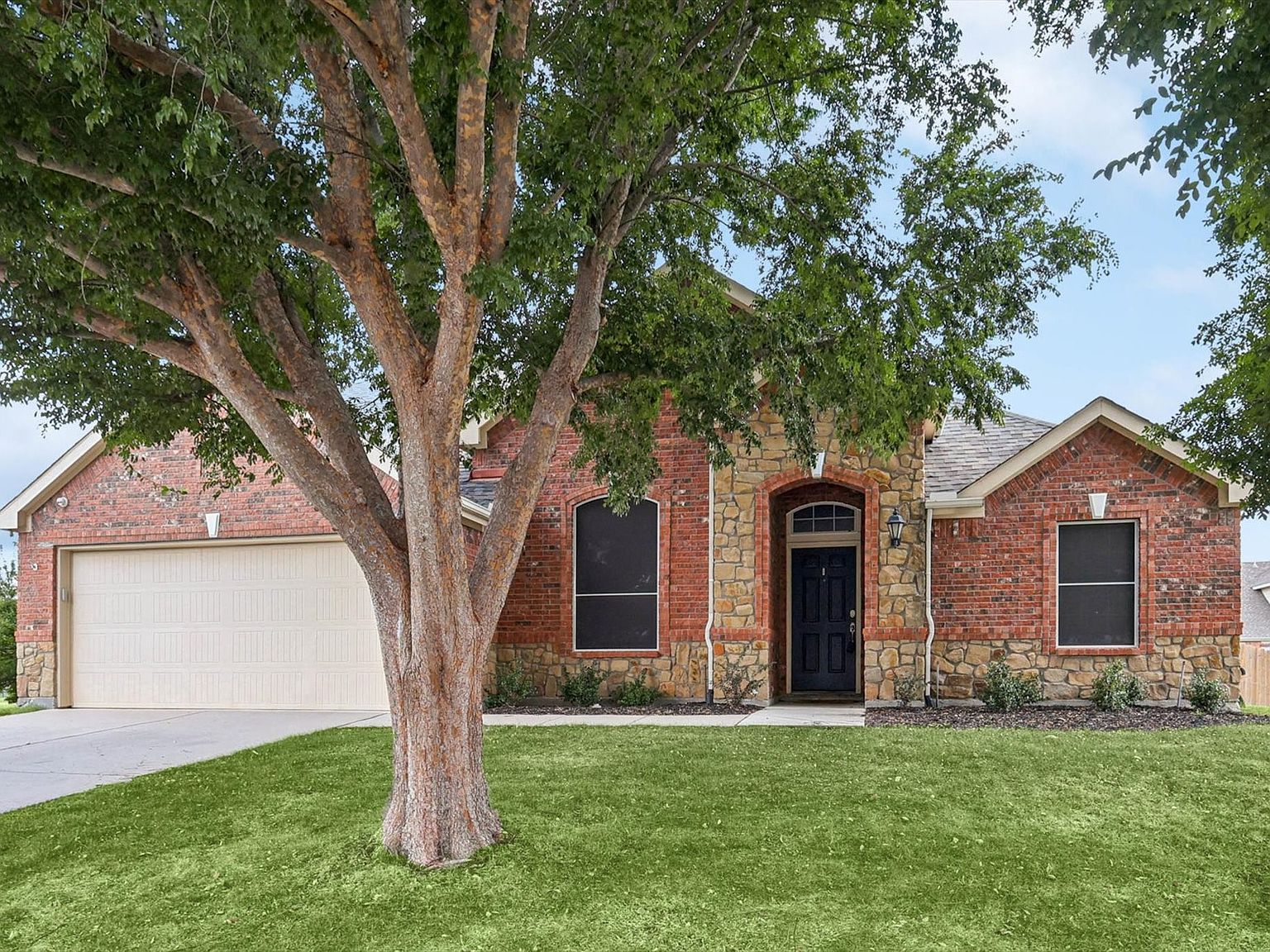 1224 Black Hawk Dr, Haslet, TX 76052 | Zillow