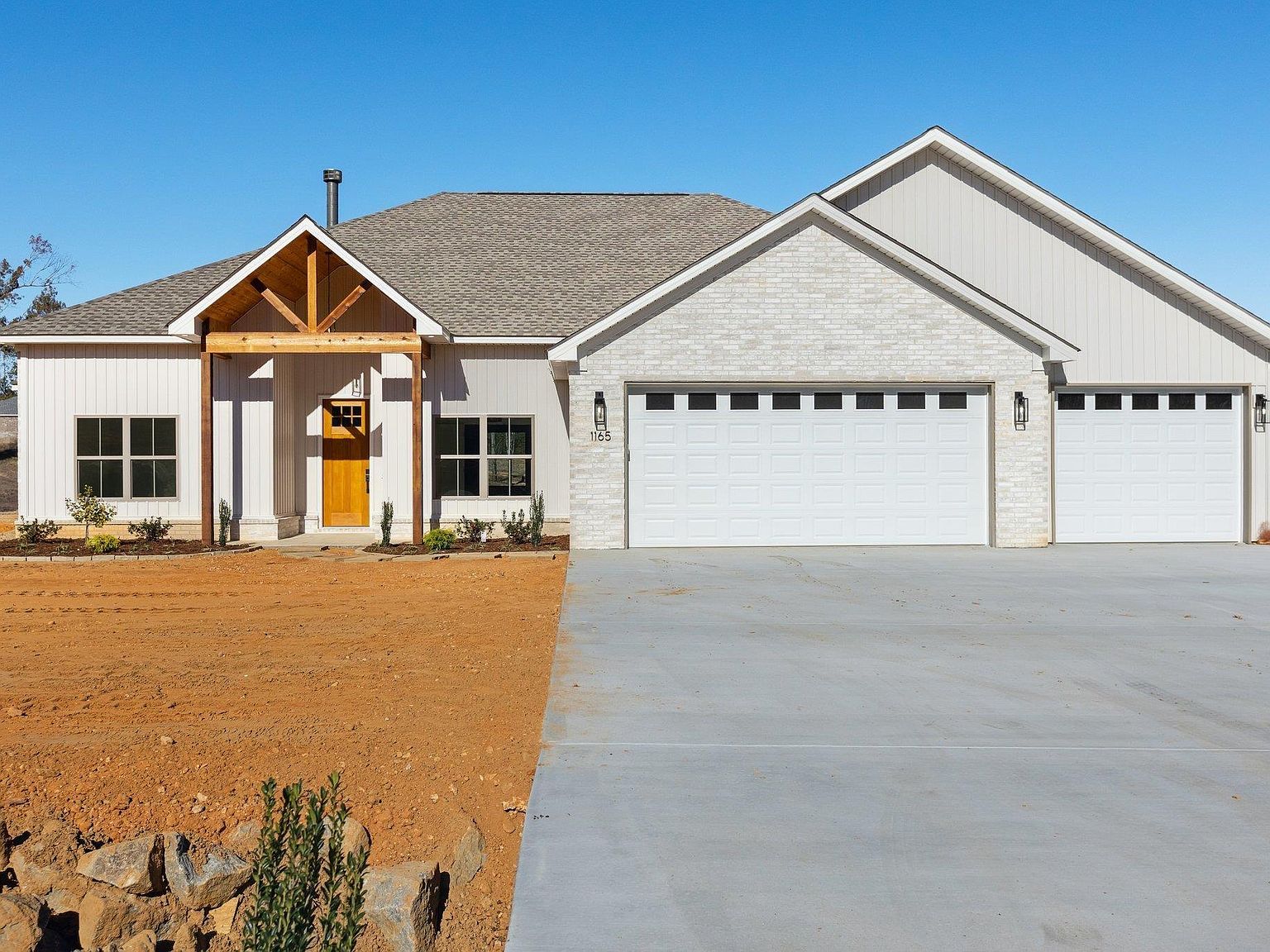 1165 Duke Dr, Bauxite, AR 72011 | MLS #25024822 | Zillow