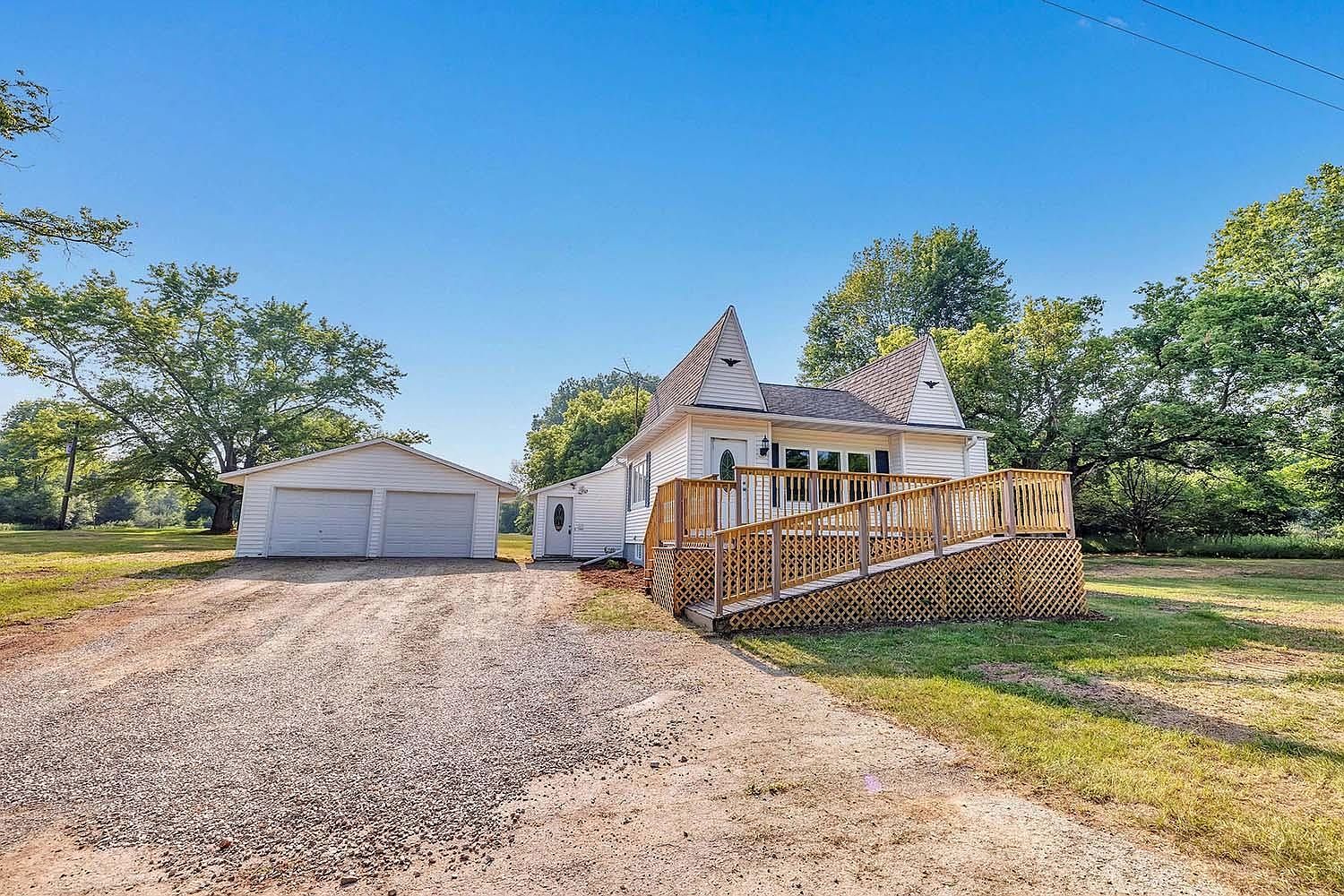 2991 County Rd Ee, Abrams, WI 54101 | Zillow