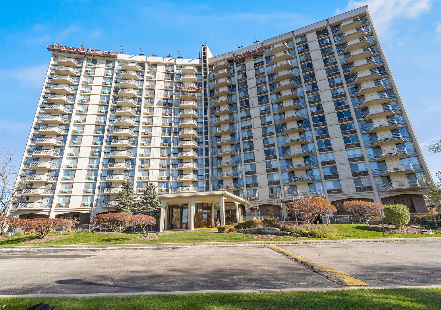 40 N Tower Rd APT 15C, Oak Brook, IL 60523 | MLS #11926640 | Zillow