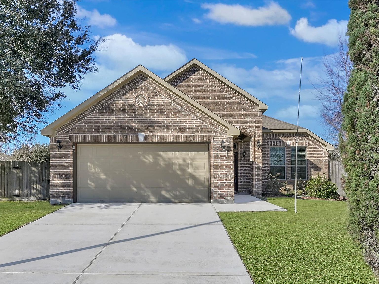 5125 Sleepy Point, Willis, TX 77318 | MLS #61588392 | Zillow