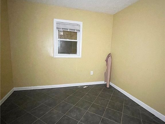 970 Nathan St, Akron, OH 44307 | MLS #5027895 | Zillow