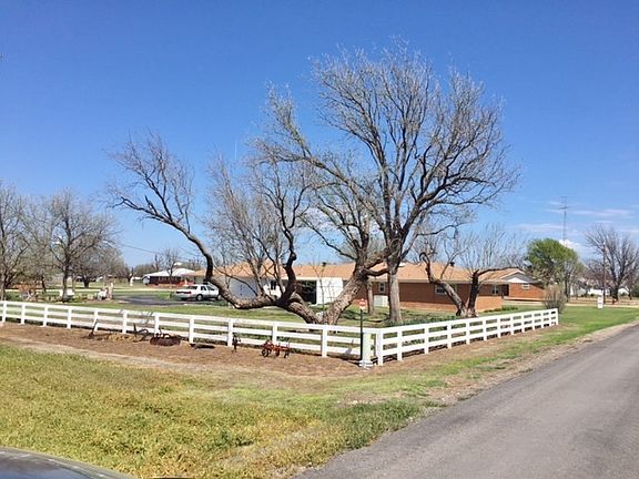 405 S Hilmar St, Weinert, TX 76388 | Zillow