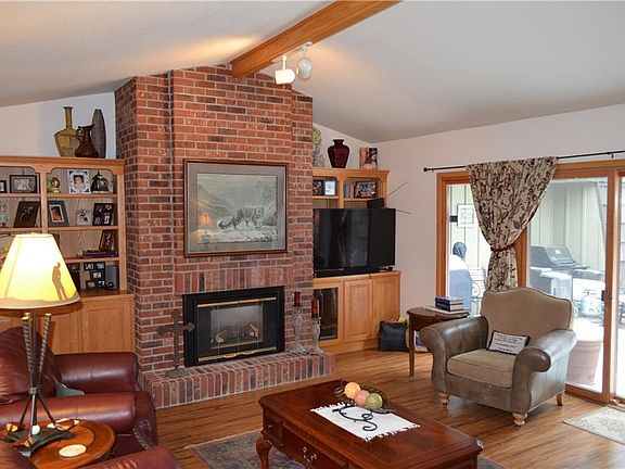 1008 Poly Dr APT C1, Billings, MT 59102 | Zillow