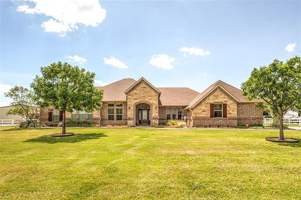 14201 Rising Spring Rd, Haslet, TX 76052 | Zillow