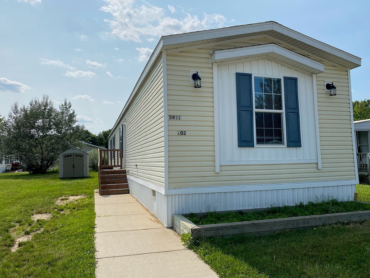 5932 E Maple St, Romulus, MI 48174 | Zillow