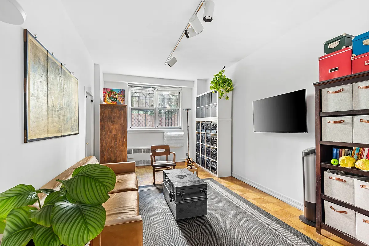 401 East 74th Street #1A in Lenox Hill, Manhattan | StreetEasy