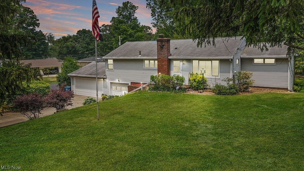 3567 Rolling Ridge Rd NE, Canton, OH 44721 | Zillow