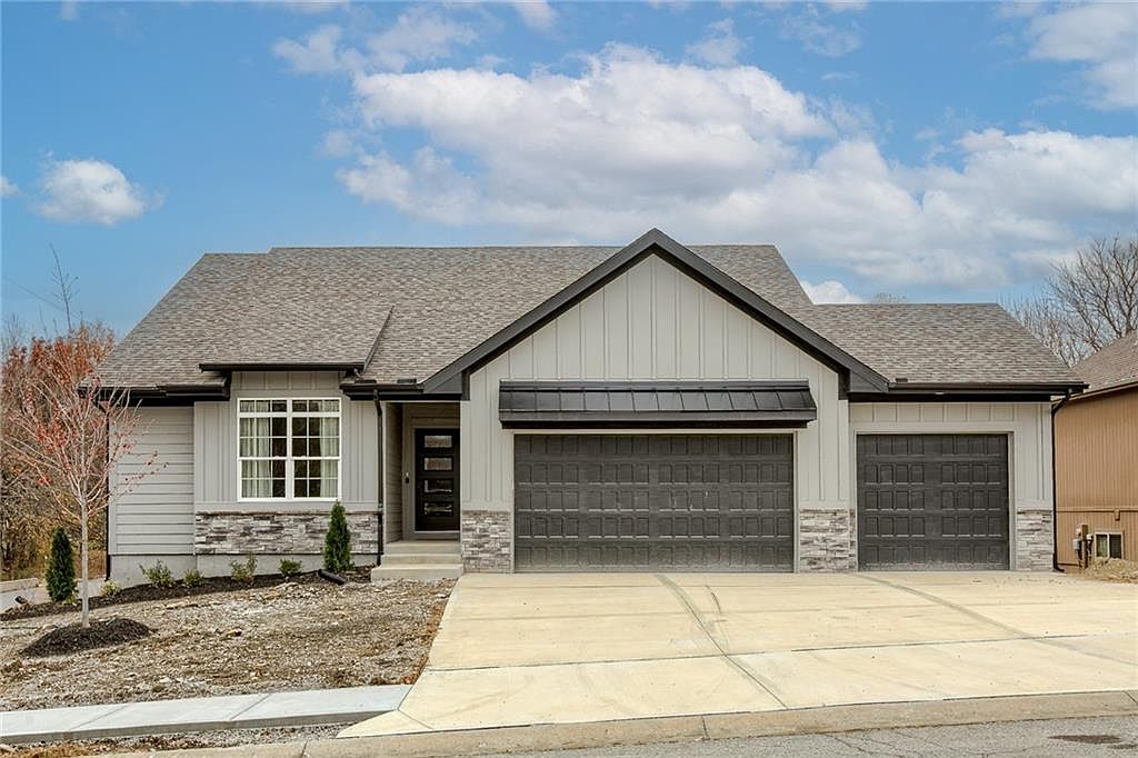 1205 Morgan Dr, Pleasant Hill, MO 64080 | MLS #2420558 | Zillow