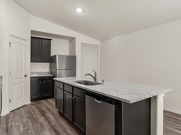 3747 Greg Ave SW, Albuquerque, NM 87121 | Zillow