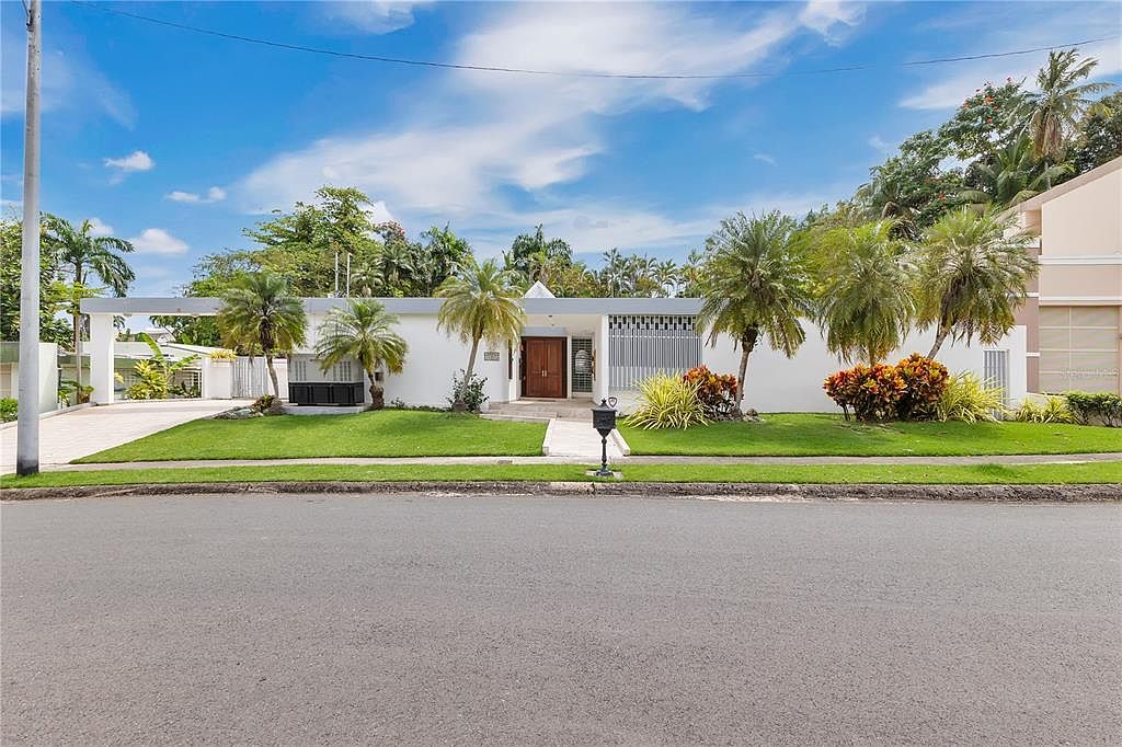 31 Calle Limoncillo, San Juan, PR 00927 | Zillow