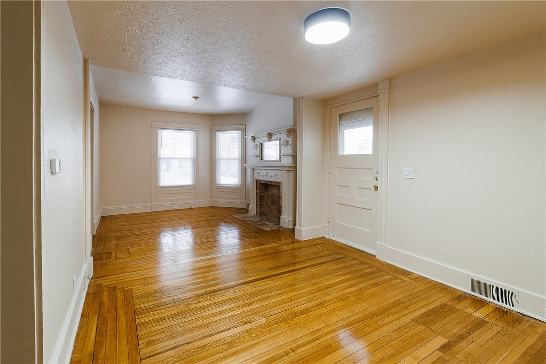 40 Shepard St, Rochester, NY 14620 | Zillow