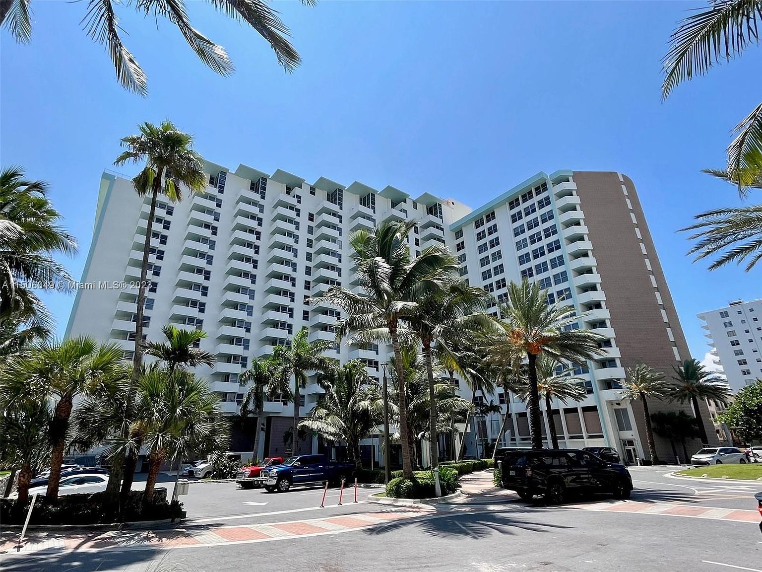 2899 Collins Ave APT 904, Miami Beach, FL 33140 | MLS #A11506049 | Zillow