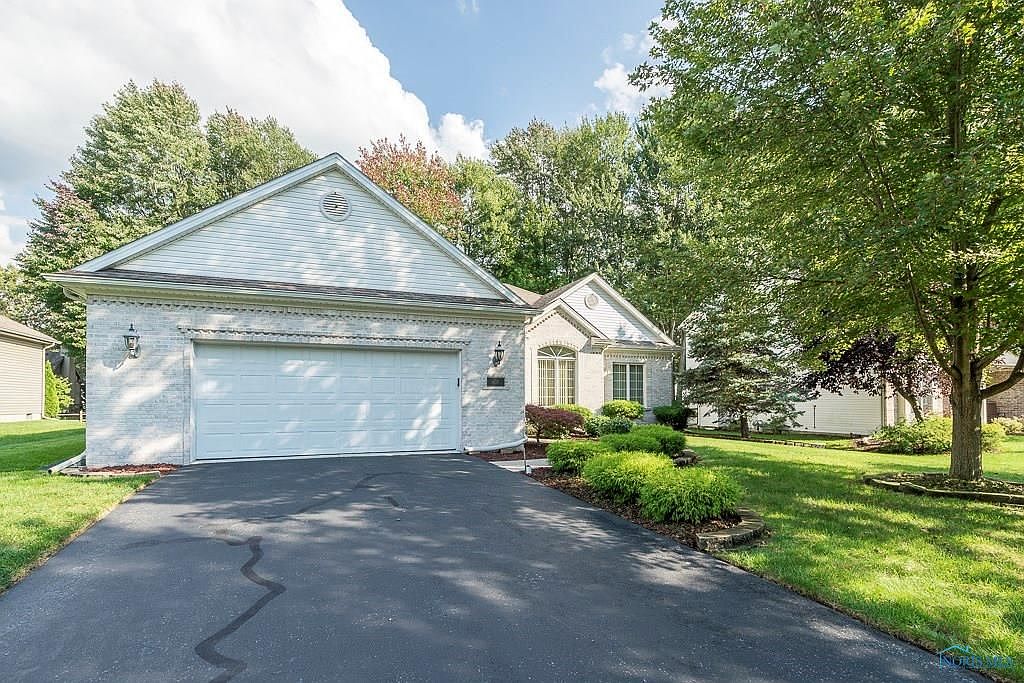 755 Weatherstone Rd, Holland, OH 43528 | Zillow