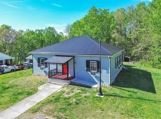4609 Bozoo Rd, Peterstown, WV 24963 | MLS #25-546 | Zillow