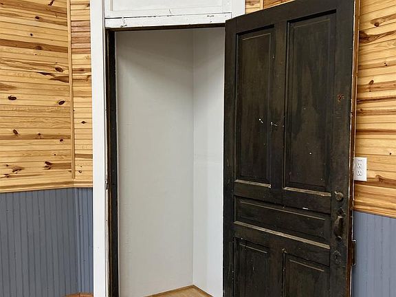 304 North Main Street, Patch Grove, WI 53817 | MLS #1982945 | Zillow