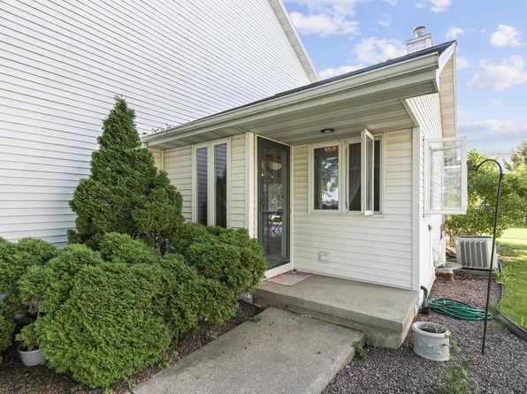 De Pere WI Condos & Apartments For Sale - 10 Listings | Zillow