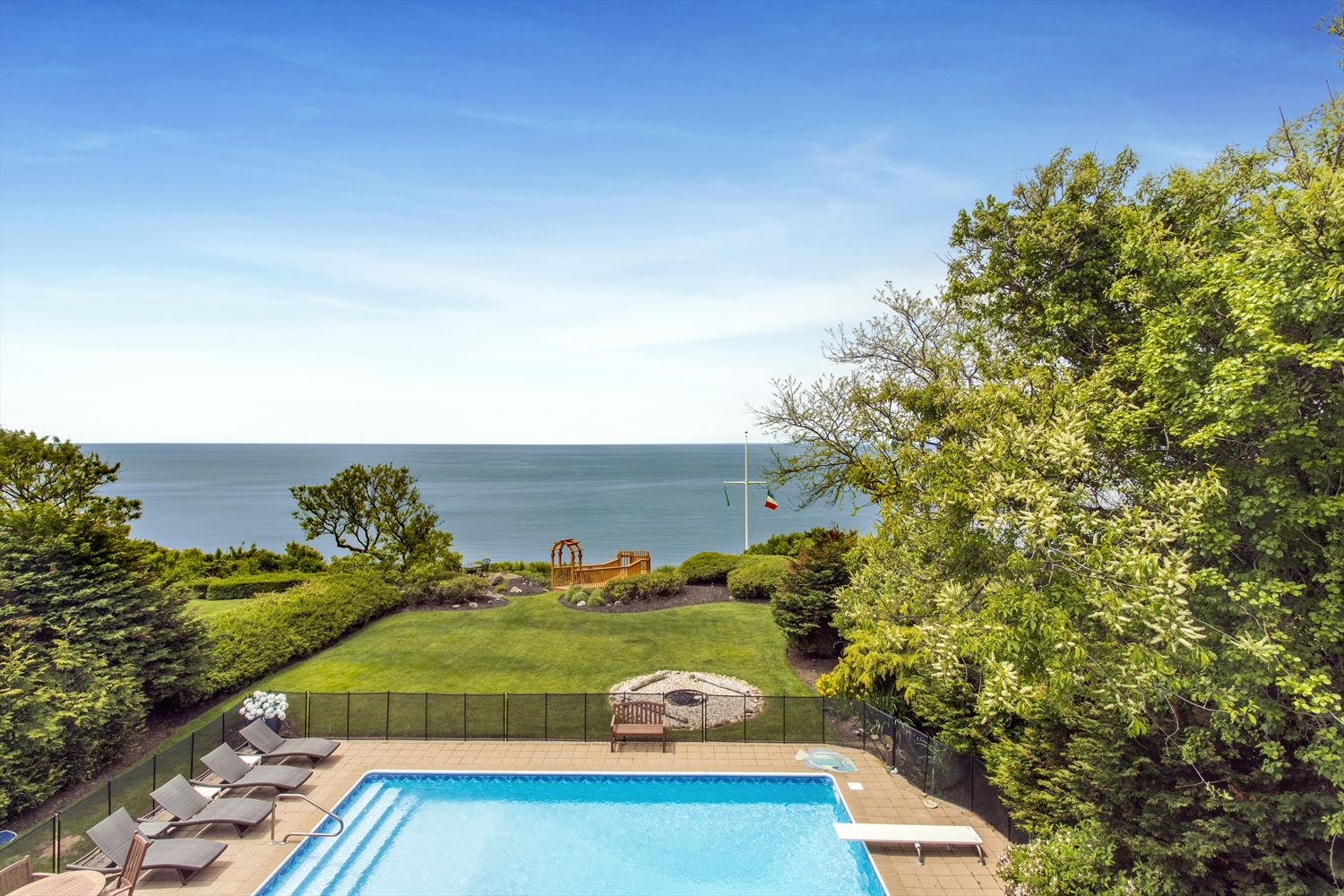 160 the Strand, East Marion, NY 11939 | Out East