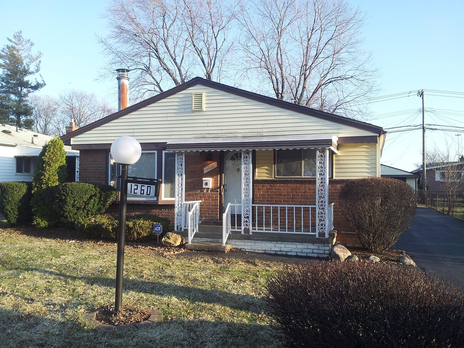 1260 Maurer Ave, Pontiac, MI 48342 | Zillow