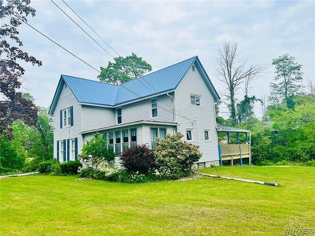 1832 E Middle Rd, Silver Creek, NY 14136 | Zillow